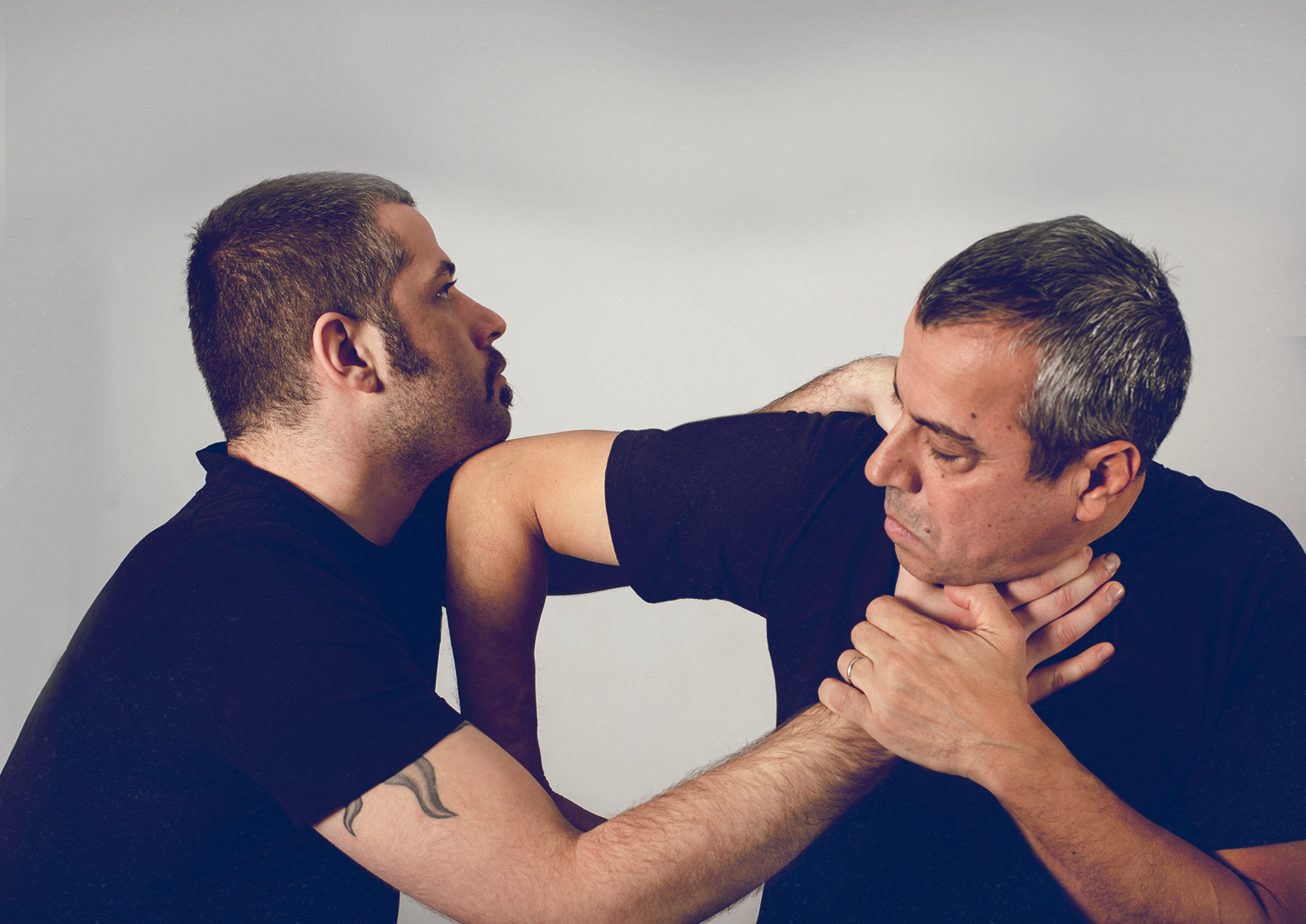 Choke from the Side: Elbow Focus | Kravology
